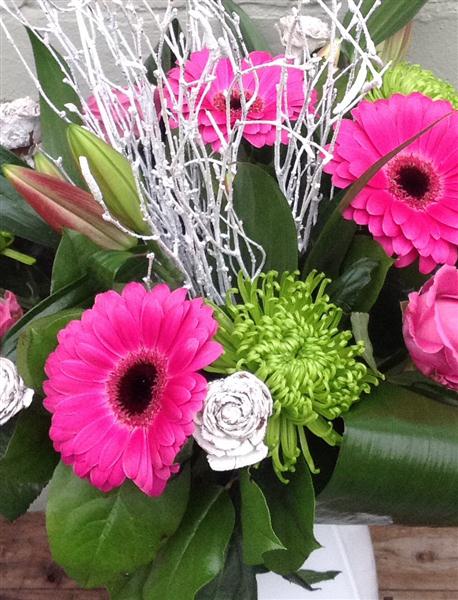 Reindeer Glory Collier Row Floral Studio Demotte Florist